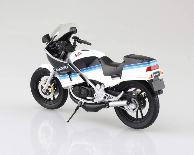 Aoshima 1/12 Skynet Complete Motorcycle Model SUZUKI RG250 Gamma Blue x White trackable shipping ...