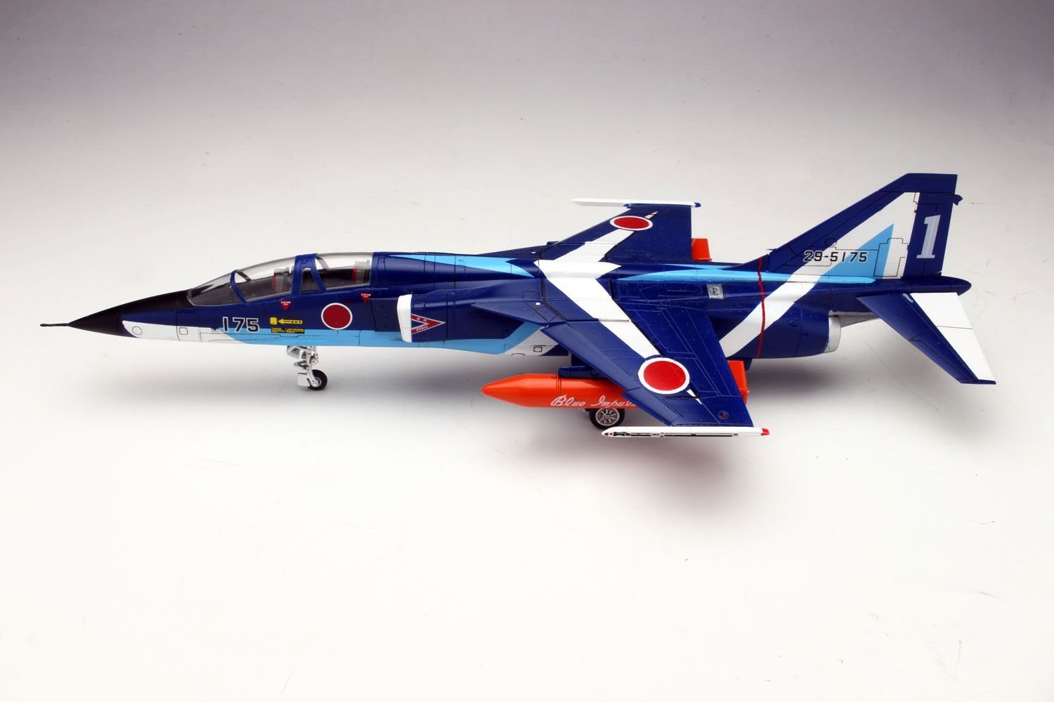 Platz 1/72 Air Self Defense Force T-2 Blue Impulse trackable shipping ...
