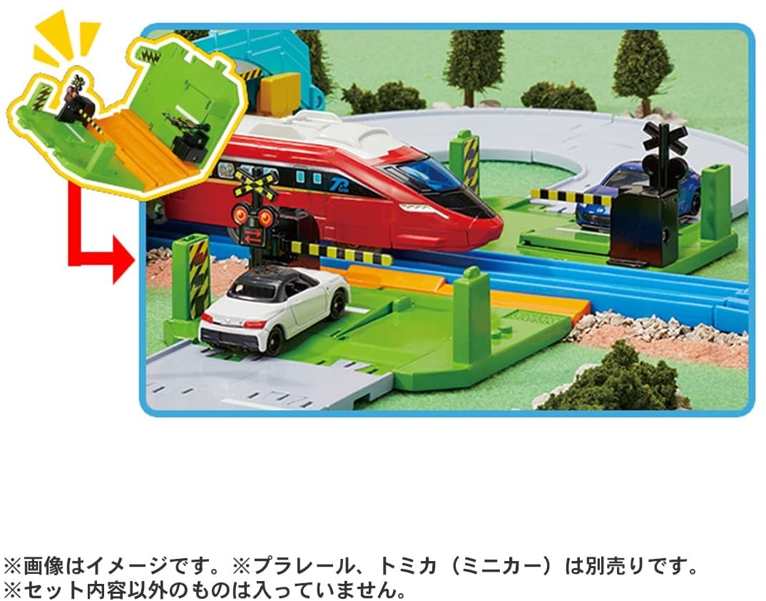 TAKARA TOMY Tomica Town Railroad Crossing Overpass Intersection Road ...