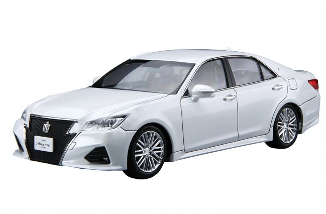 Aoshima 1/24 Toyota GRS 214 / AWS 210 Crown athlete '15 plastic kit ...
