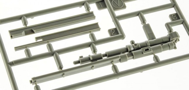 Hasegawa 1/20 Robot Battle V (Five) Space Heavy Armor Combat Suit Type ...